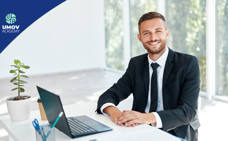 Estudia la licenciatura en negocios internacionales en línea