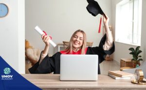 Estudia en UMOV y Gradúate en 2 años 10 meses